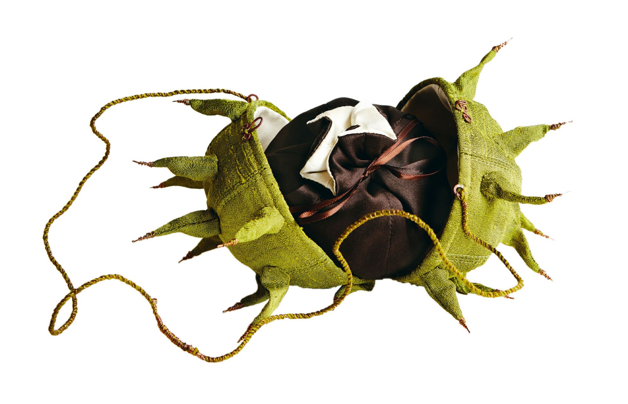 Susannah Clapp · At the V&A: ‘Bags: Inside Out’