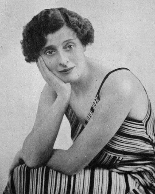 Rosemary Hill · What does she think she looks like? The Dress in Your Head