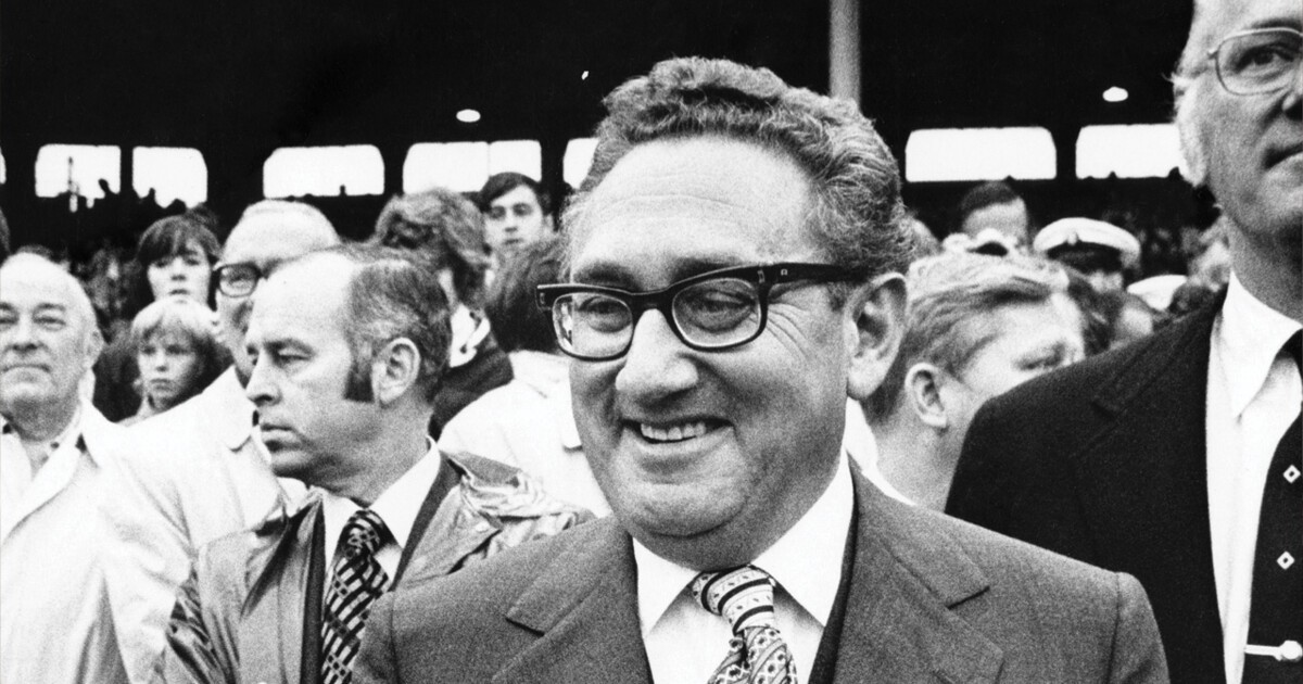 David Runciman · Don’t be a Kerensky! Kissinger looks for his prince