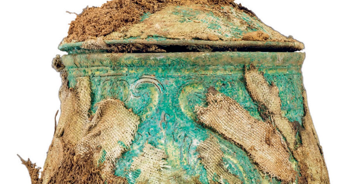 Tom Shippey · Like a Flamingo: Viking Treasure