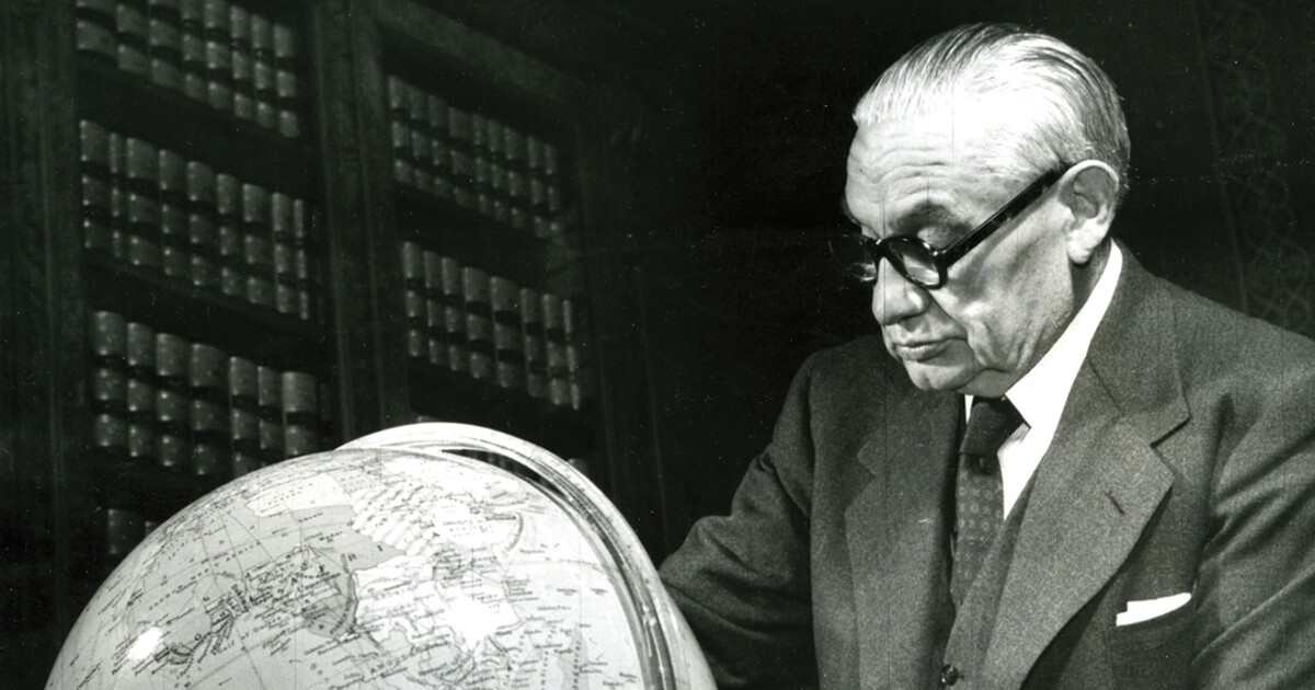 Ferdinand Mount · The Importance of Being Ernie