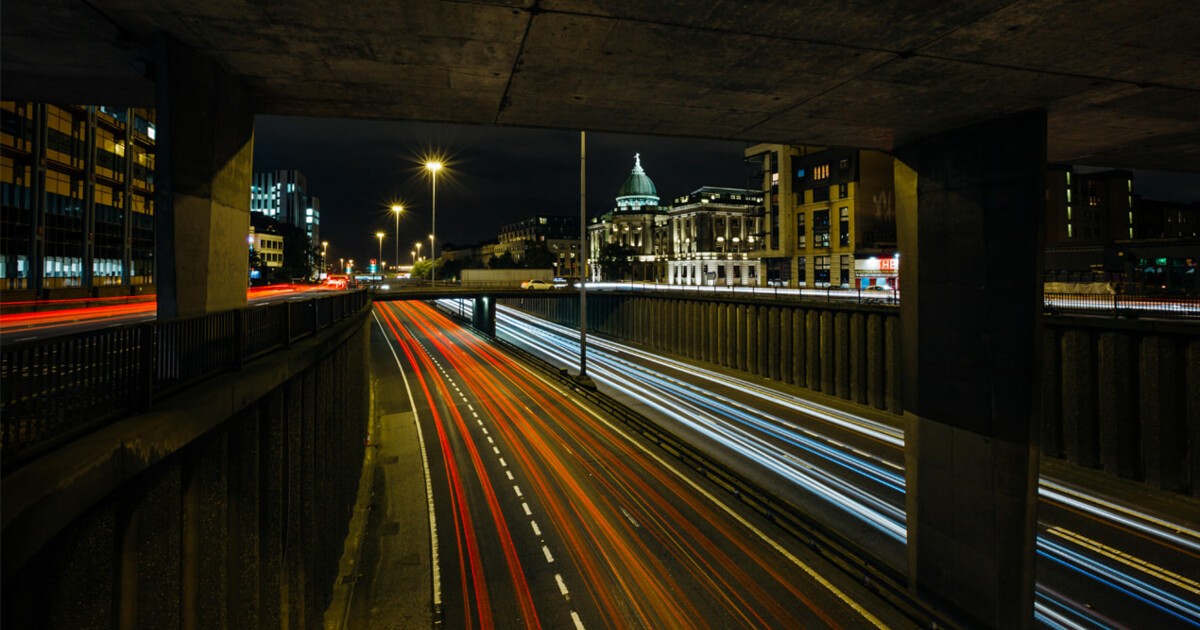 Richard J. Williams · Short Cuts: Motorway Cities